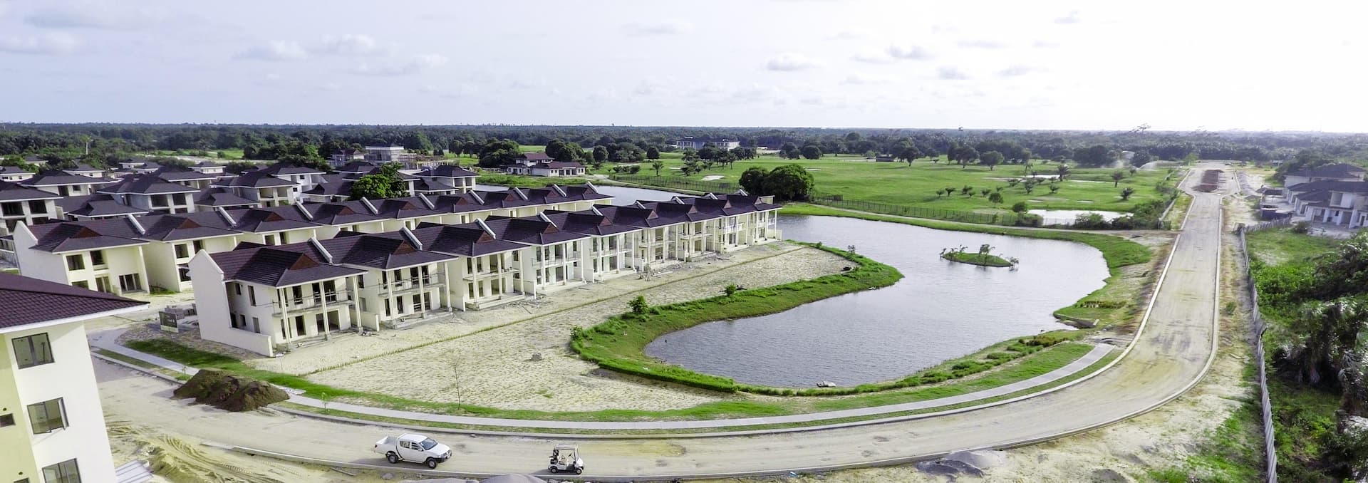 Experience Luxury Living: Embracing Life in a Golf Estate - Mixta Website